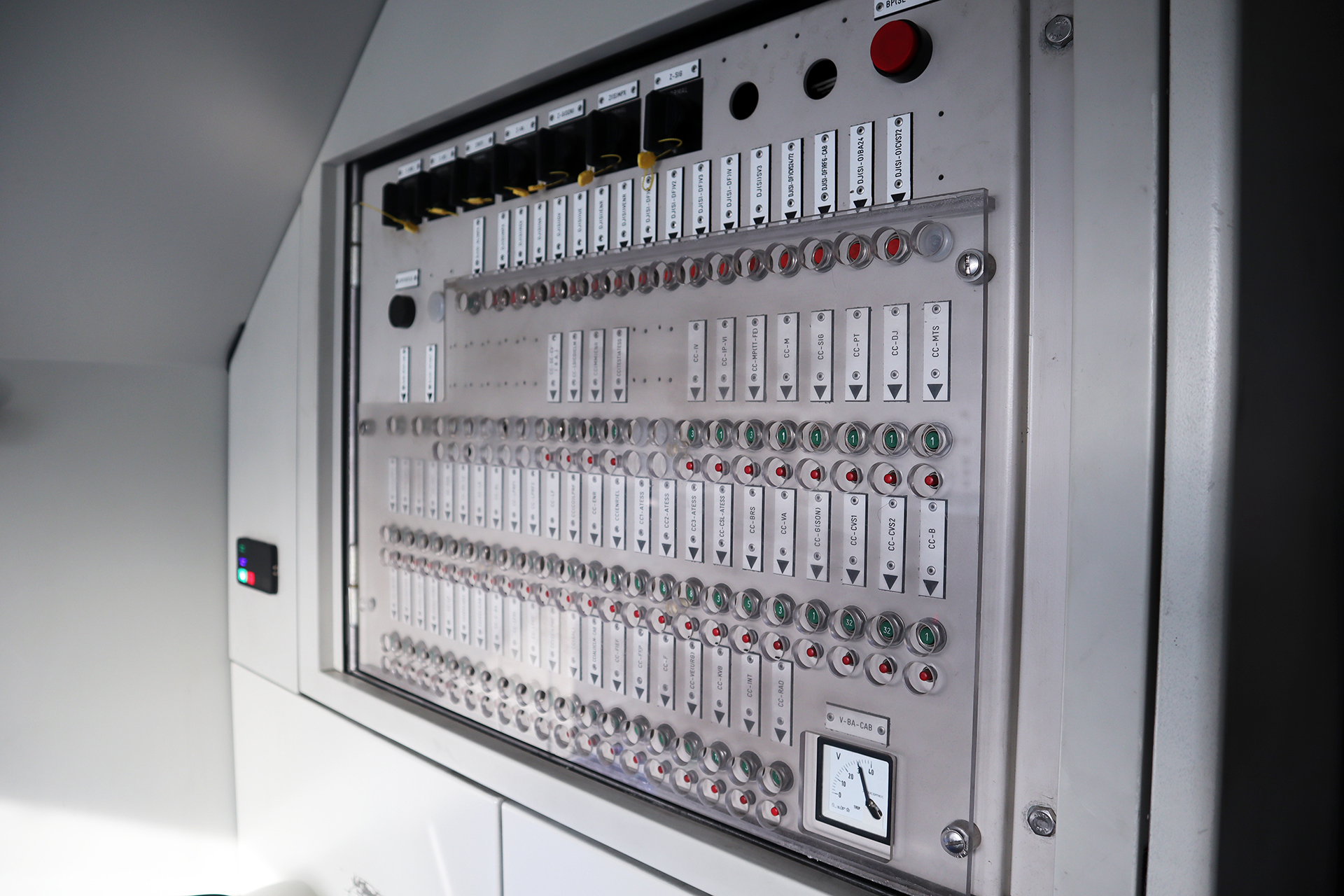 Protection of railway equipment| STOPCIRCUIT